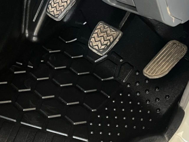 Toyota LandCruiser 79 Series (2012 – Present) – 4WD Floor Mats – Full ...